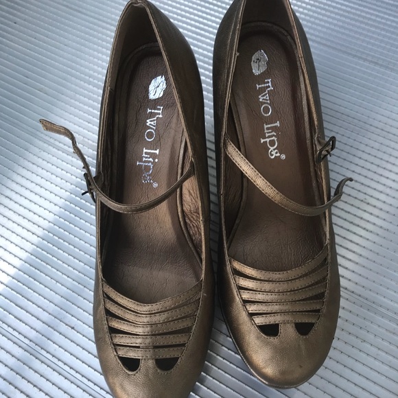 Two Lips | Shoes | Two Lips Womens Bronze Platform Shoes | Poshmark